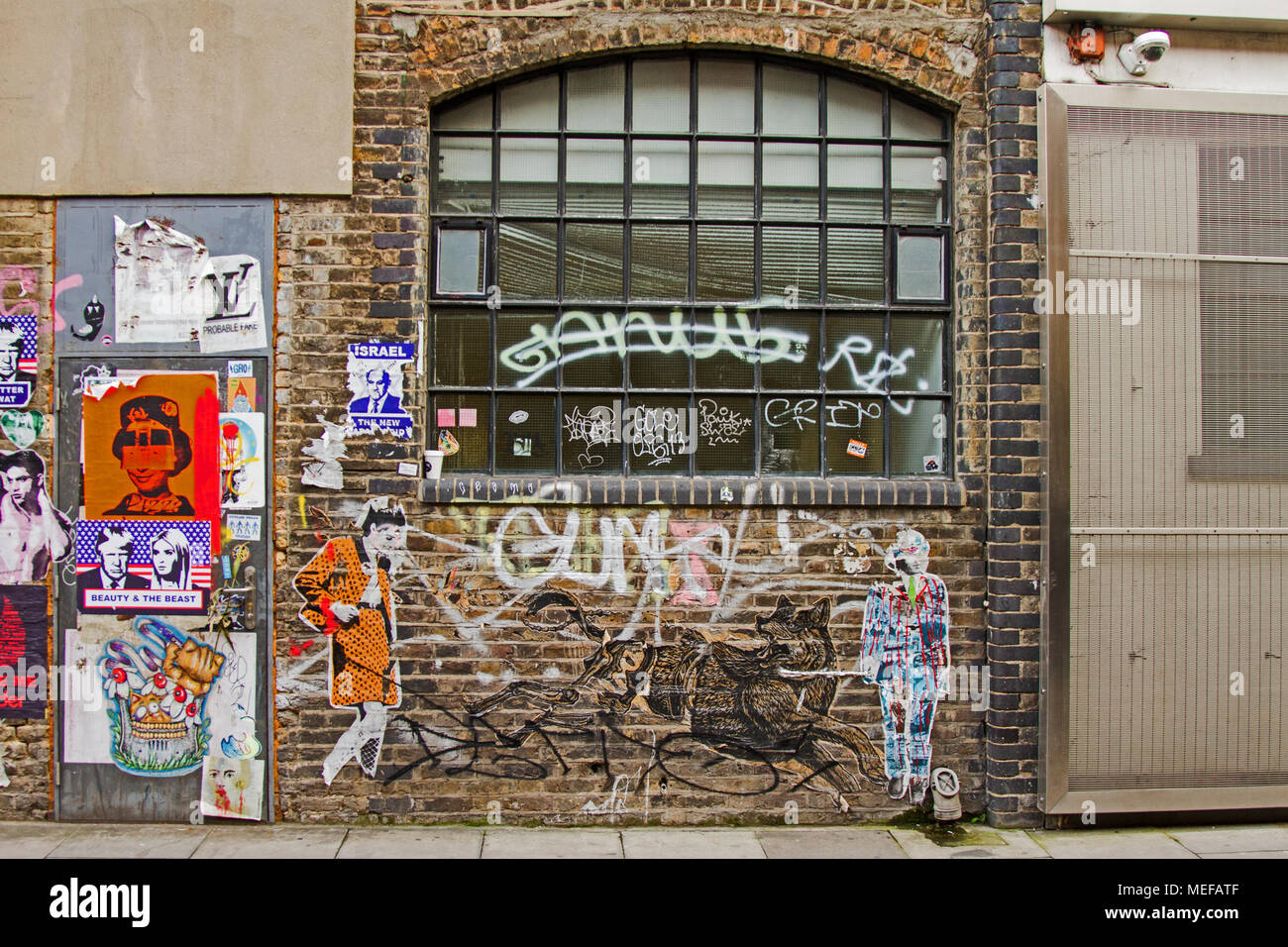 London Streets with Street Art. Gritty and Urban life with a message ...