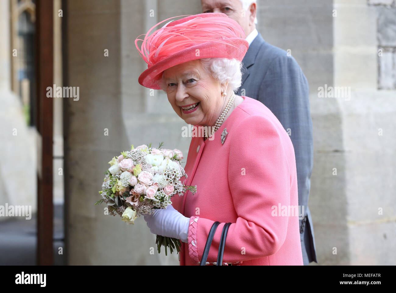 Queen Elizabeth II with Sir John Spurling, Chairman of London Marathon ...