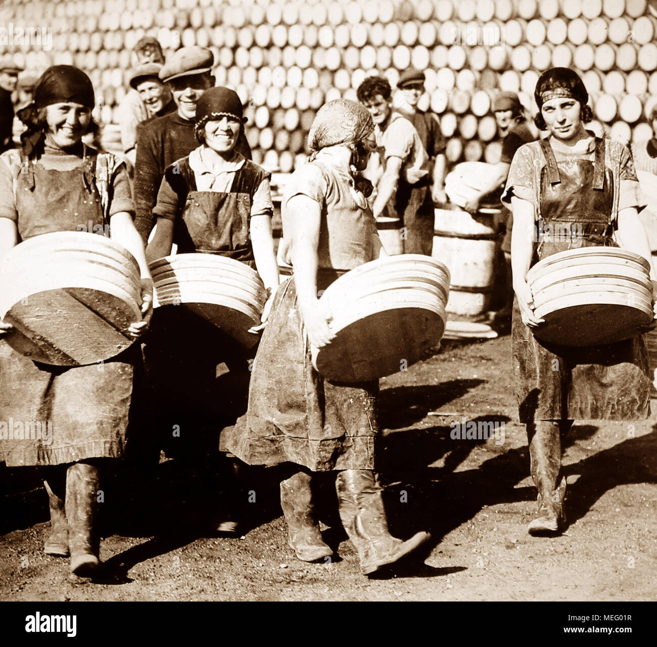 Scottish fisher girls (herring gutters and packers), Great Yarmouth ...
