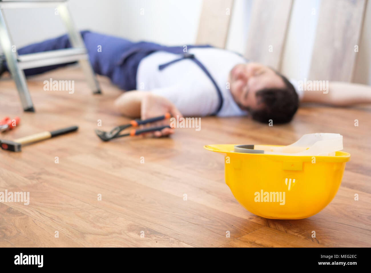 Back injury worker hi-res stock photography and images - Alamy
