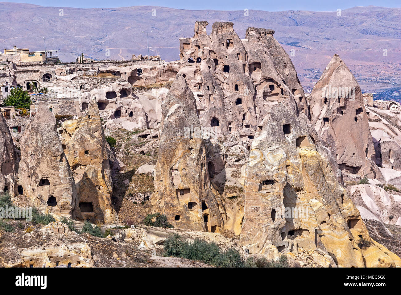 Cave dwellings cappadocia turkey hi-res stock photography and images ...