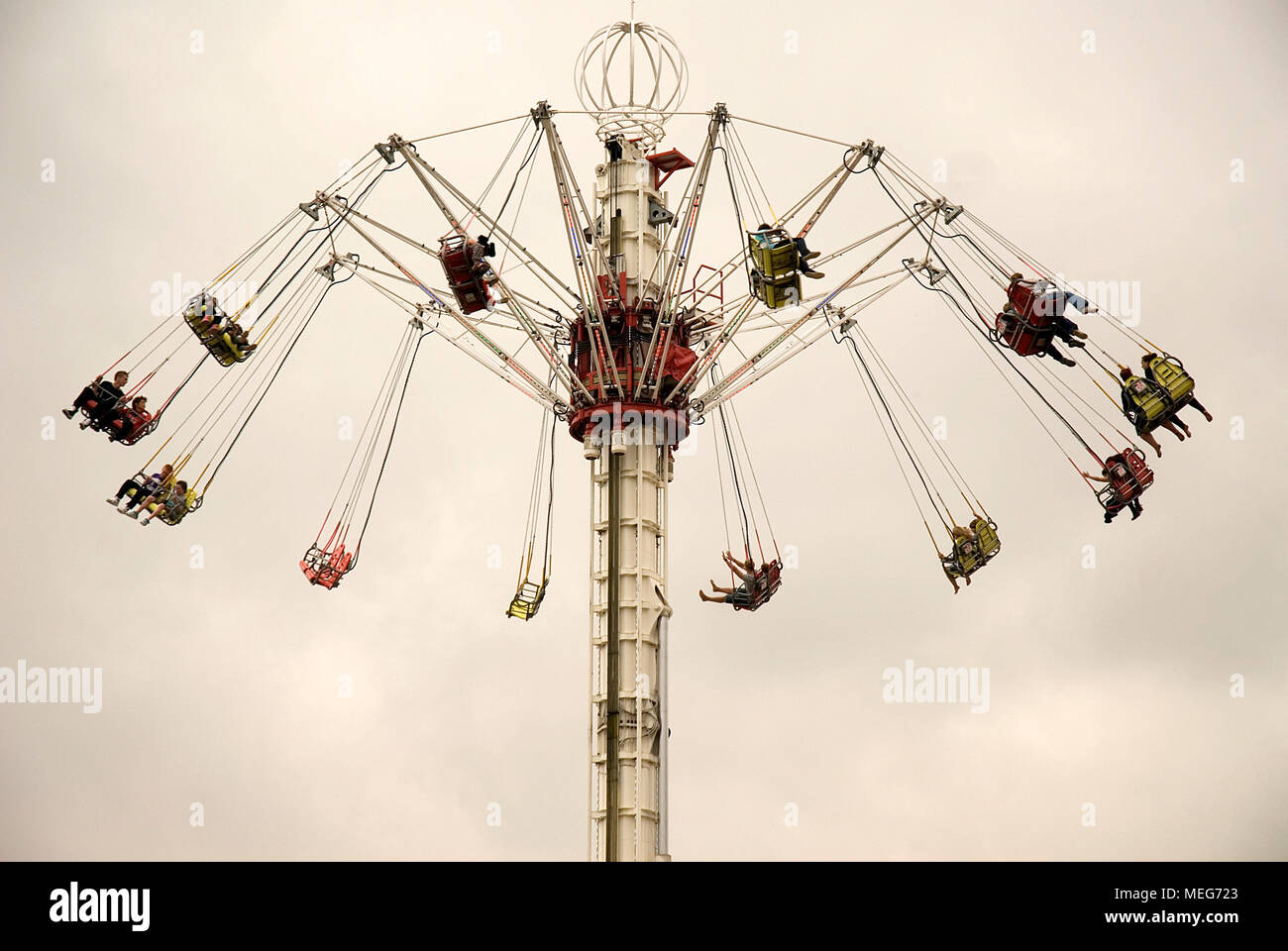 Sky high thrills hi-res stock photography and images - Alamy