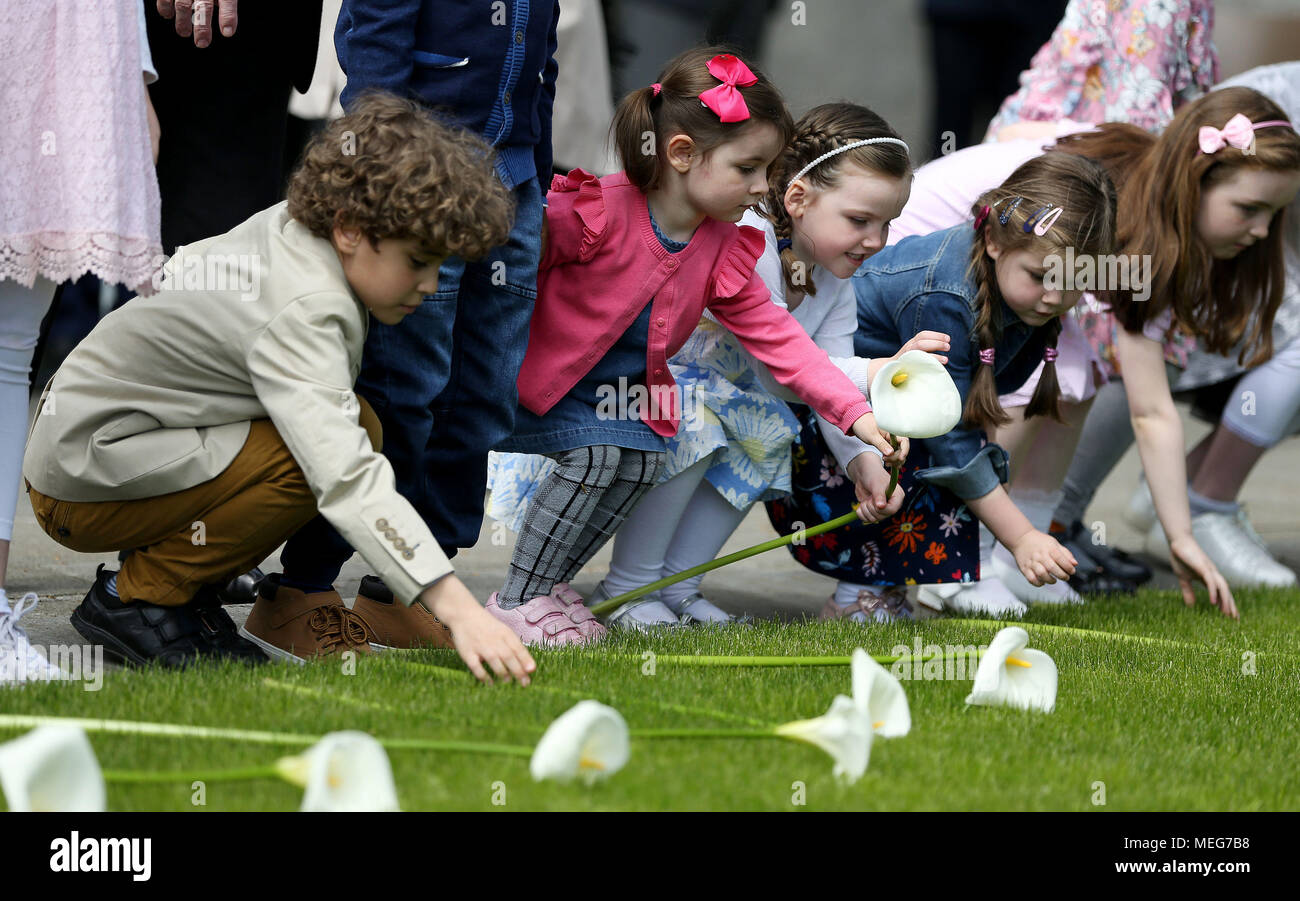 1916 rising commemoration children hi-res stock photography and images ...