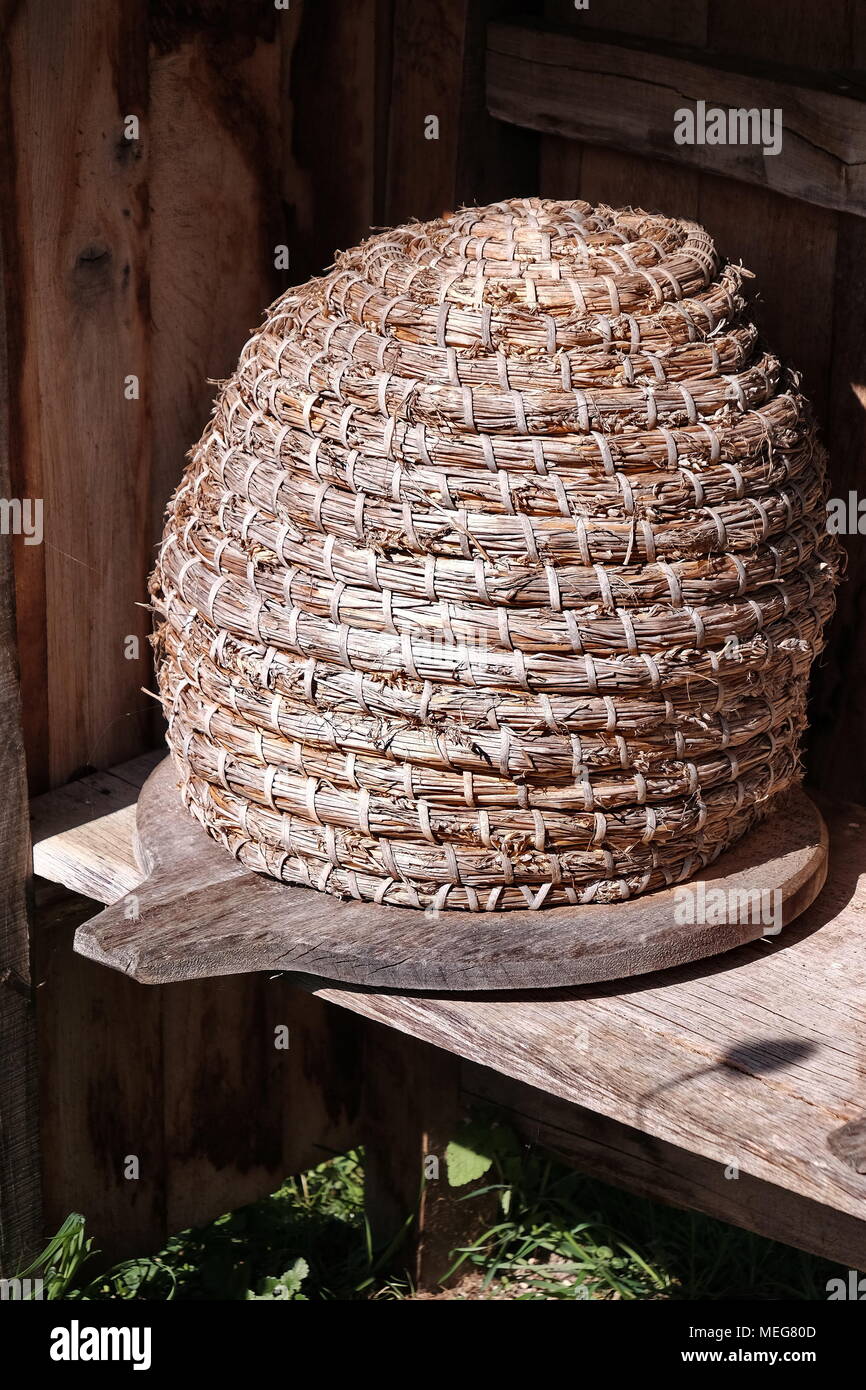 Wicker skep beehives hi-res stock photography and images - Alamy