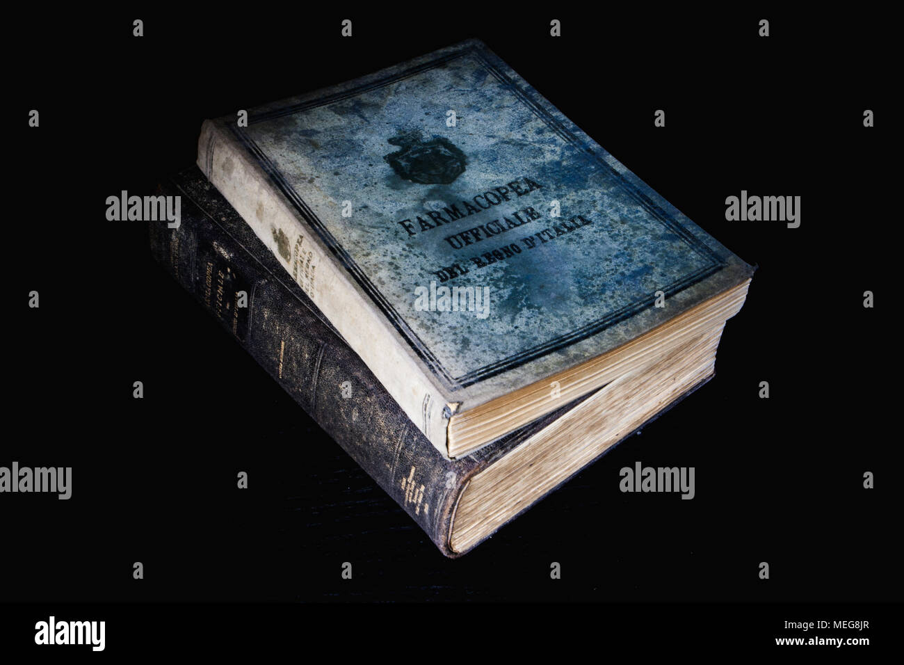 Vitnage old pharmacy books (Italian Pharmacopeia and Pharmacology books ...