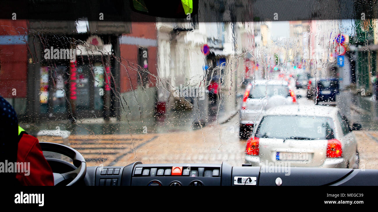 Drivers view traffic city hi-res stock photography and images - Alamy