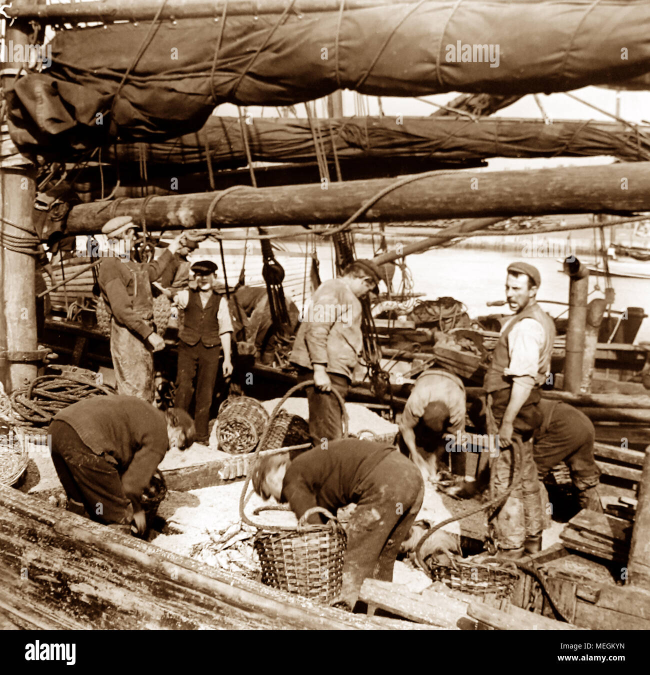 Yarmouth herring fishermen hi-res stock photography and images - Alamy