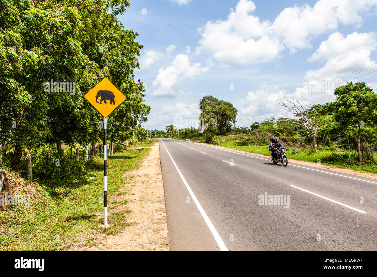 Sri lanka road sign hi-res stock photography and images - Alamy