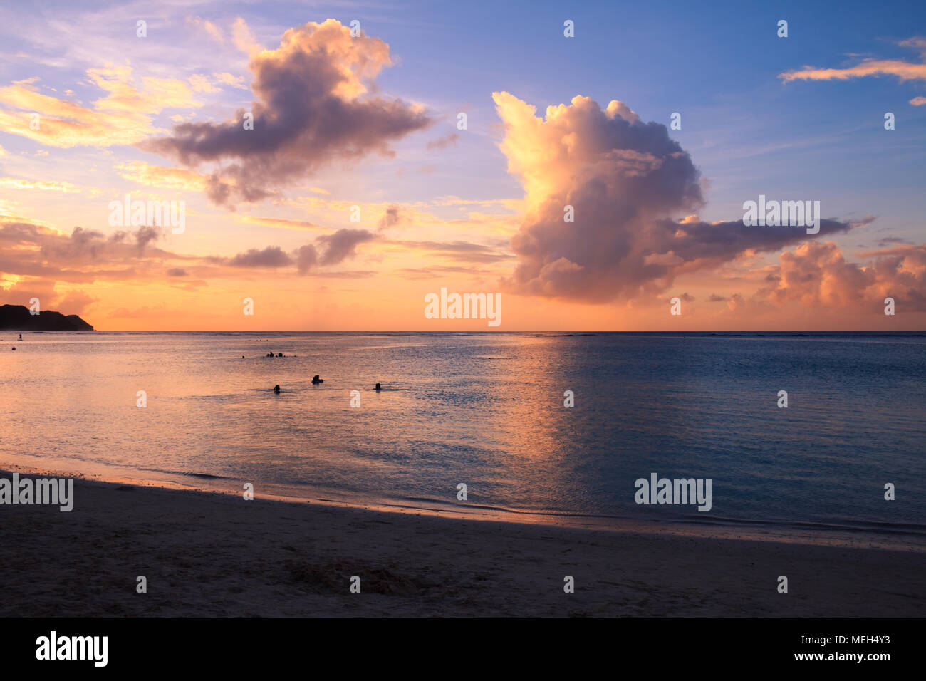 Tumon guam hi-res stock photography and images - Alamy