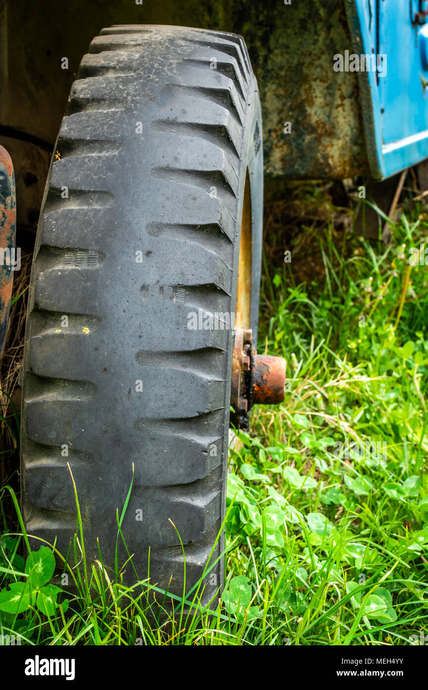 Car tyre texture hi-res stock photography and images - Alamy