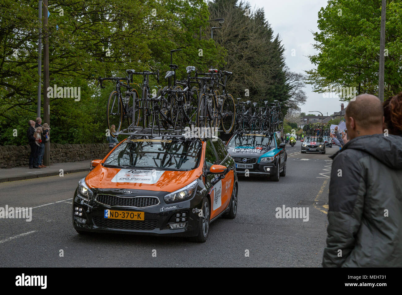 Cycling team support vehicle hi-res stock photography and images - Alamy
