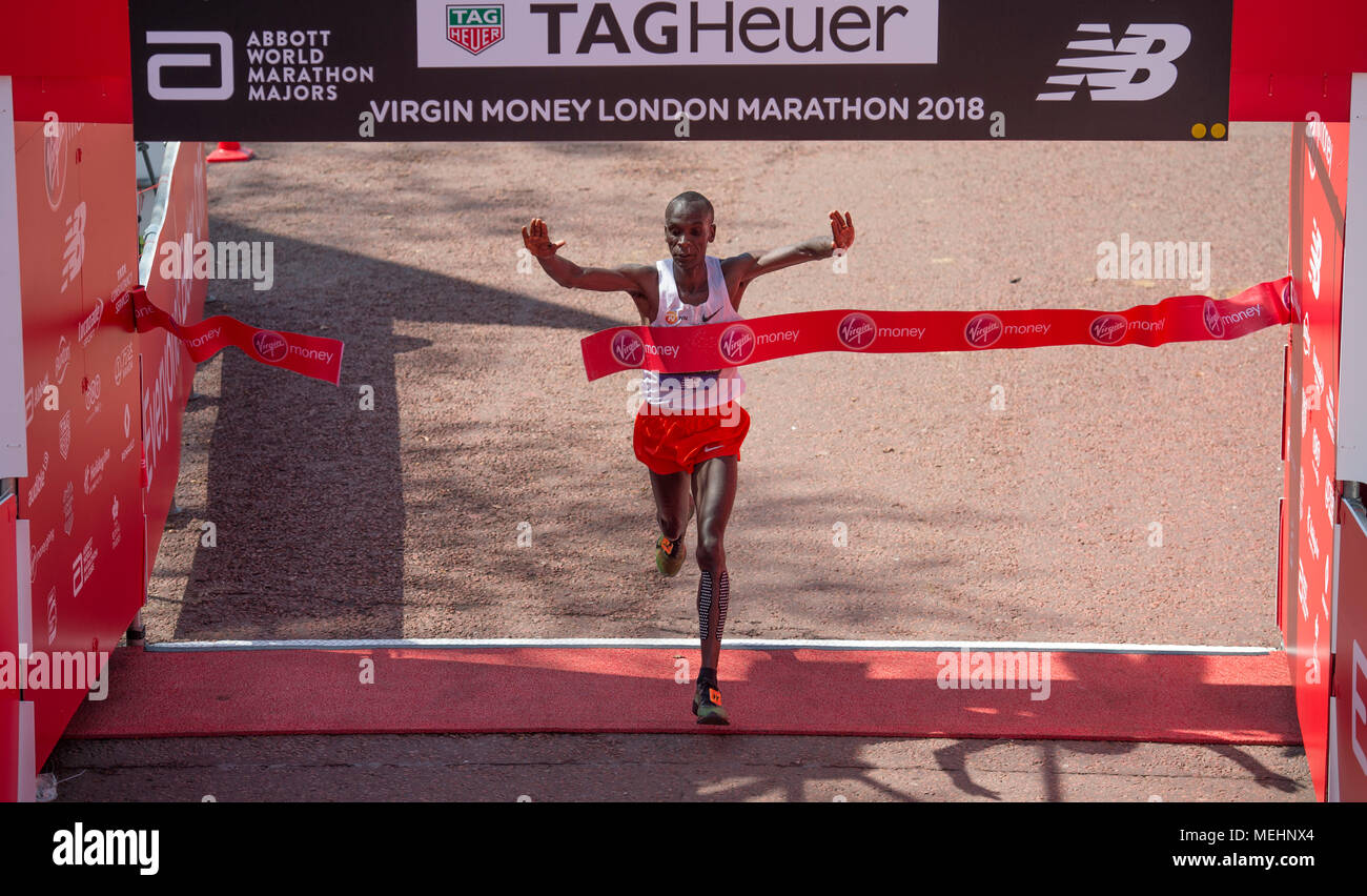 Marathon finish line tape hi-res stock photography and images - Alamy