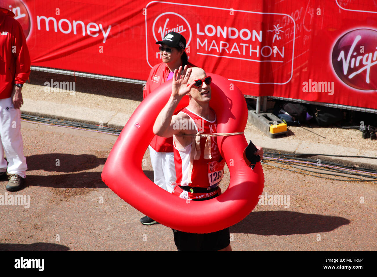 London, UK, 22 April 2018. Runner for the British Heart Foundation ...