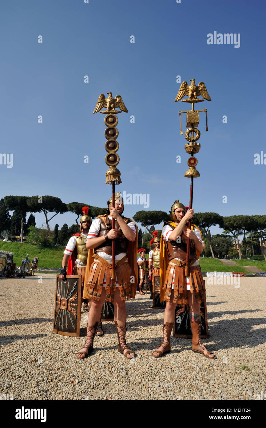 Roman legion ancient hi-res stock photography and images - Alamy