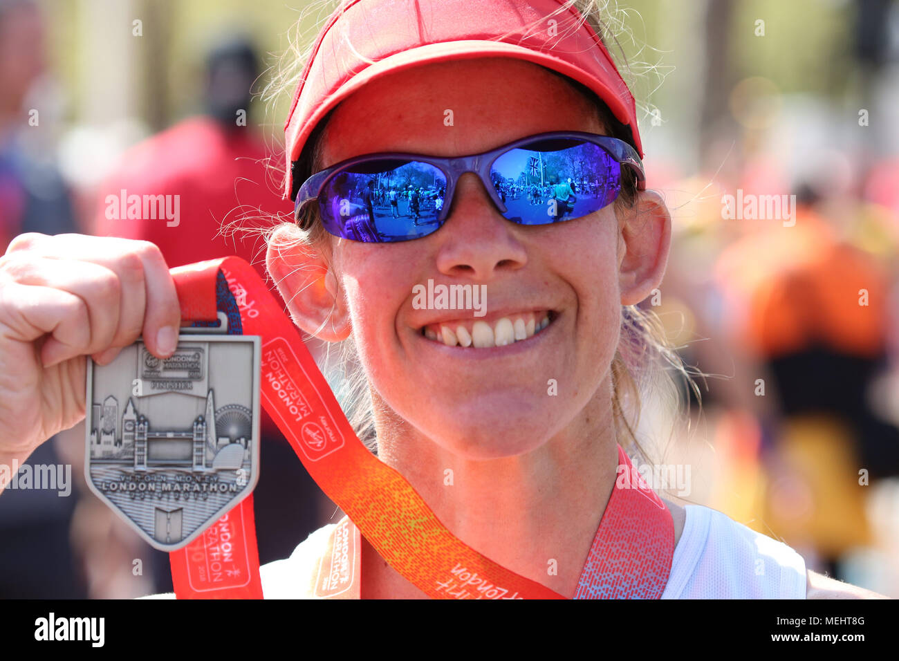 Long distance runner start line hi-res stock photography and images - Alamy