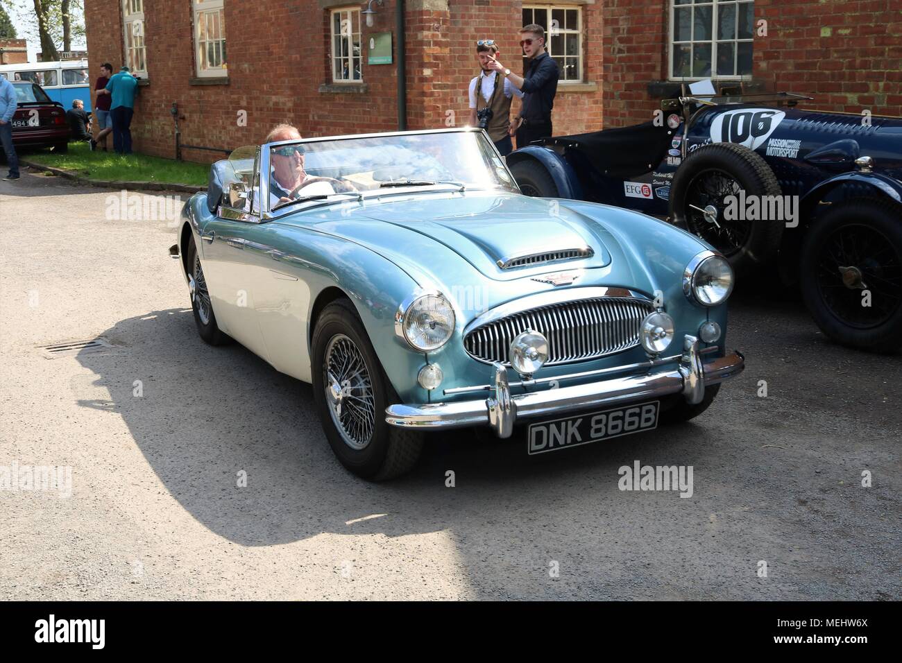 1960 family car hi-res stock photography and images - Alamy