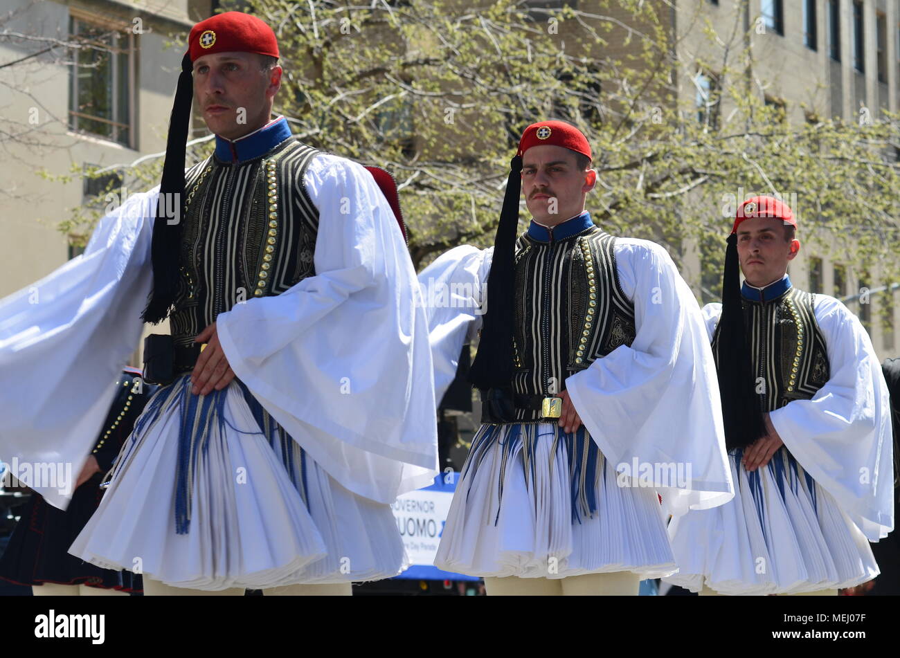 Greek soldiers dress hi-res stock photography and images - Alamy