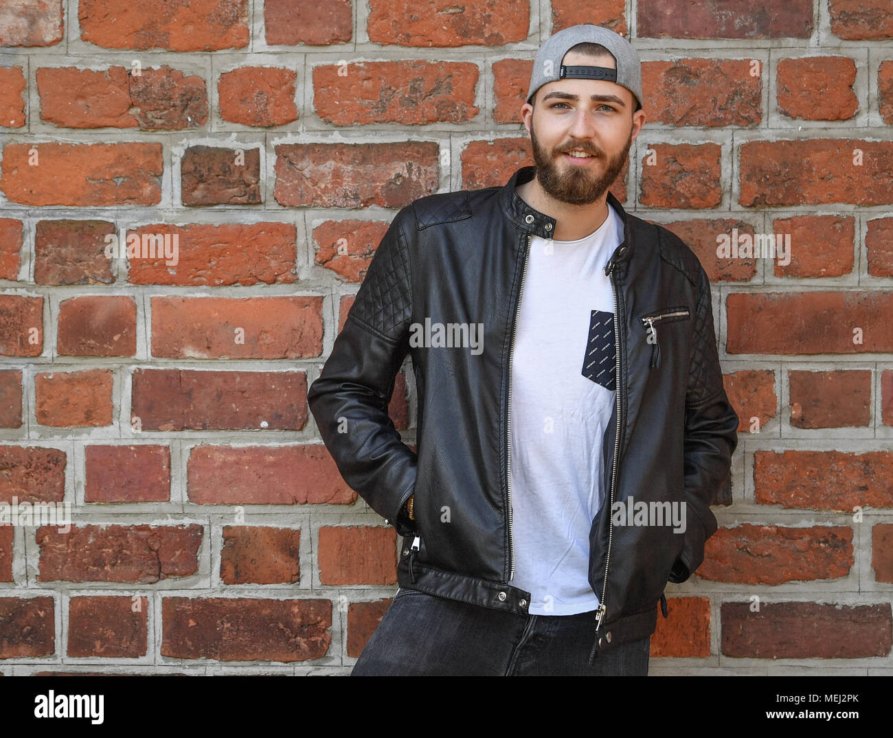 20 April 2018, Germany, Fürstenwalde: The rapper Kesh (Max Meißner ...