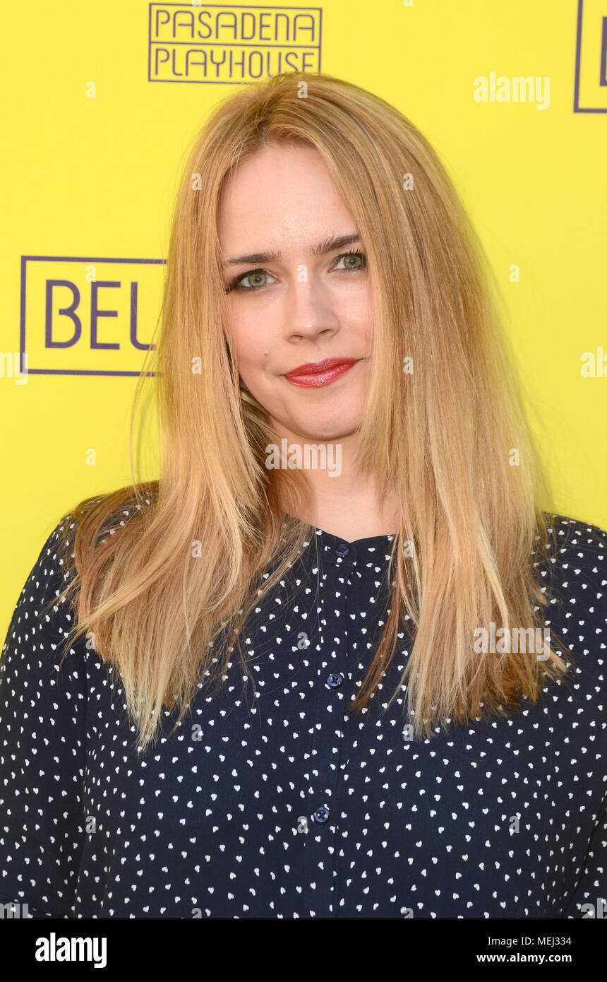 Jessica barth hi-res stock photography and images - Alamy