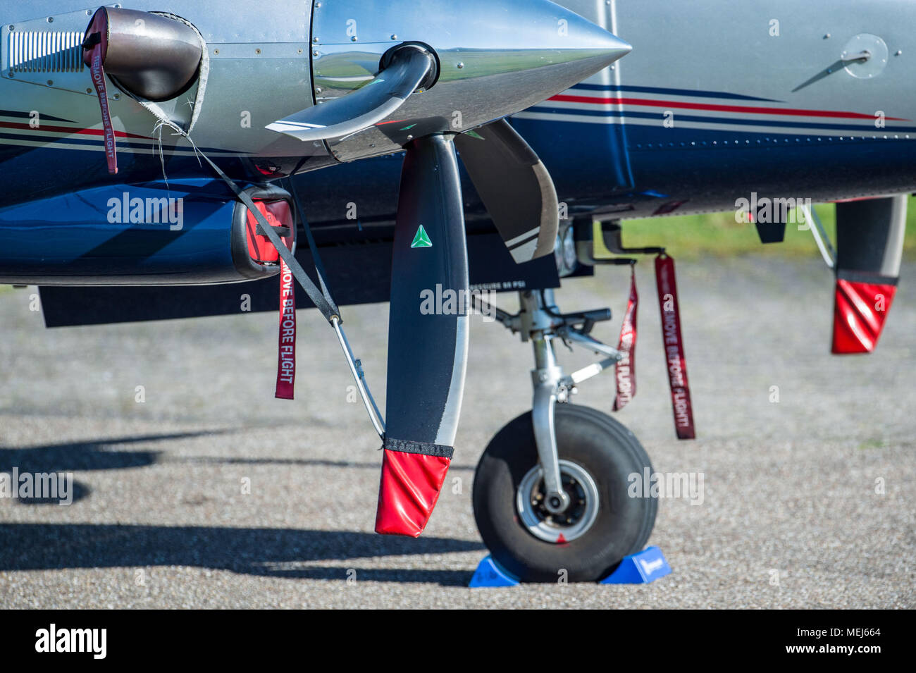 21 April 2018, Germany, Norderney: A roll-away lock and different ...