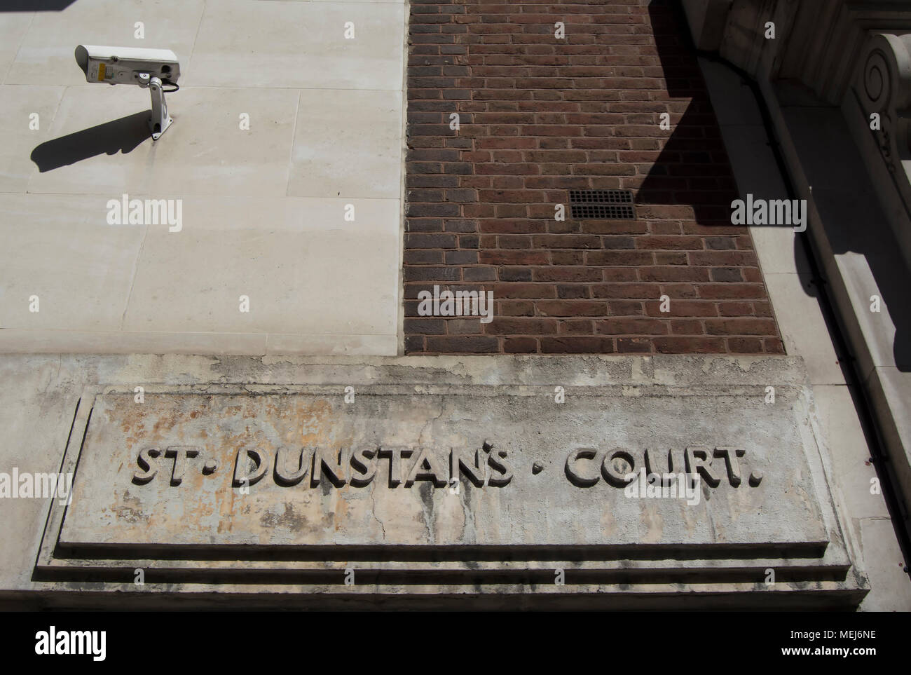 Fleet street sign hi-res stock photography and images - Alamy