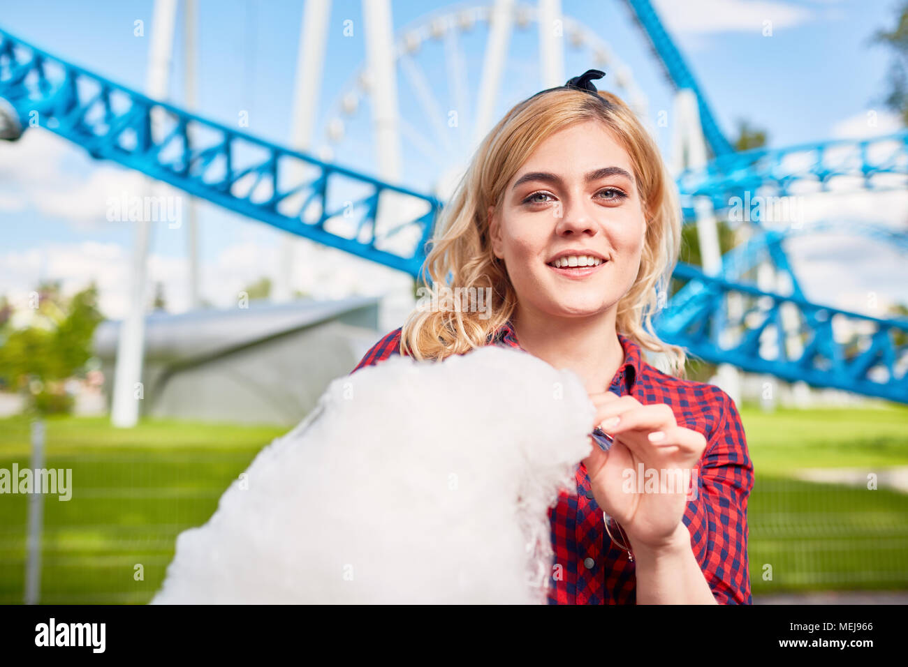 Sweet funfair food hi-res stock photography and images - Alamy