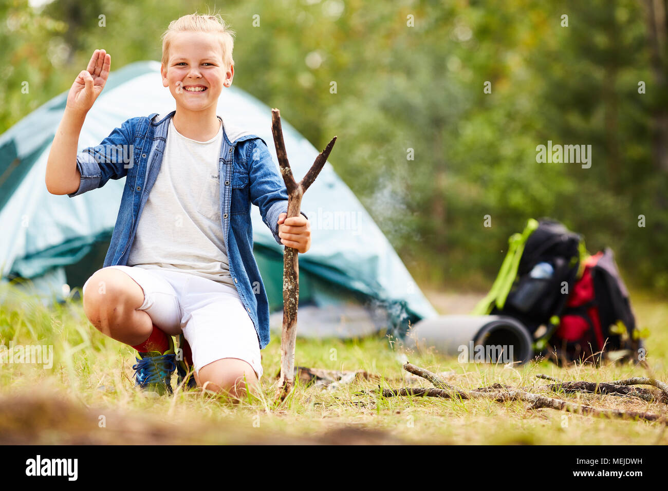 Boy scout hi-res stock photography and images - Alamy