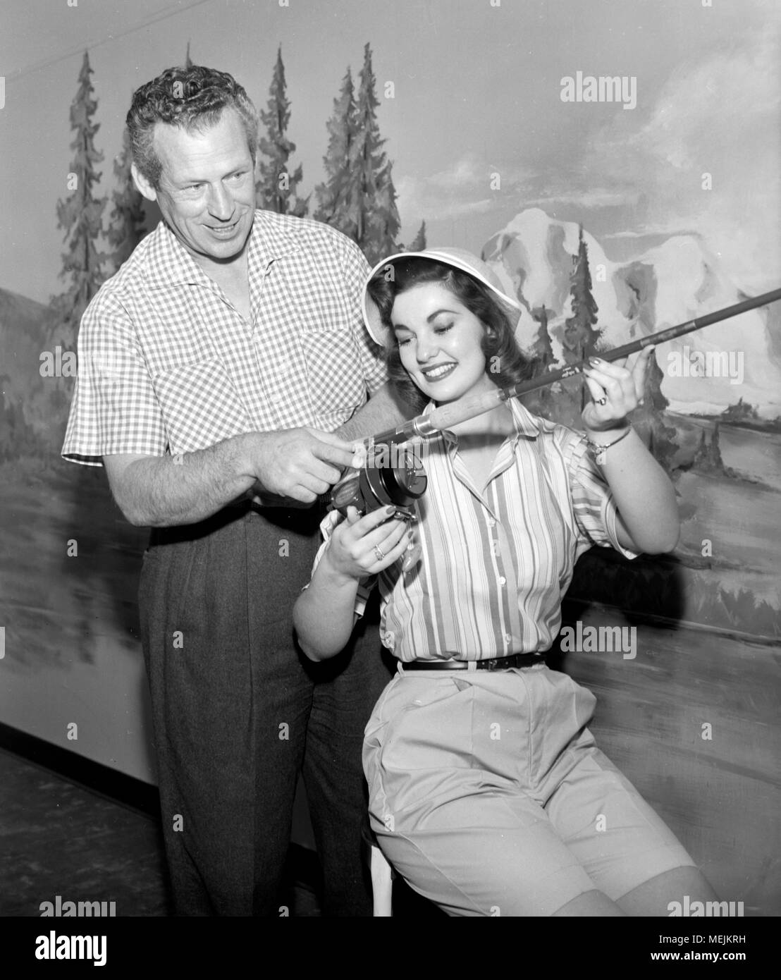 Promoting show Black and White Stock Photos & Images - Alamy