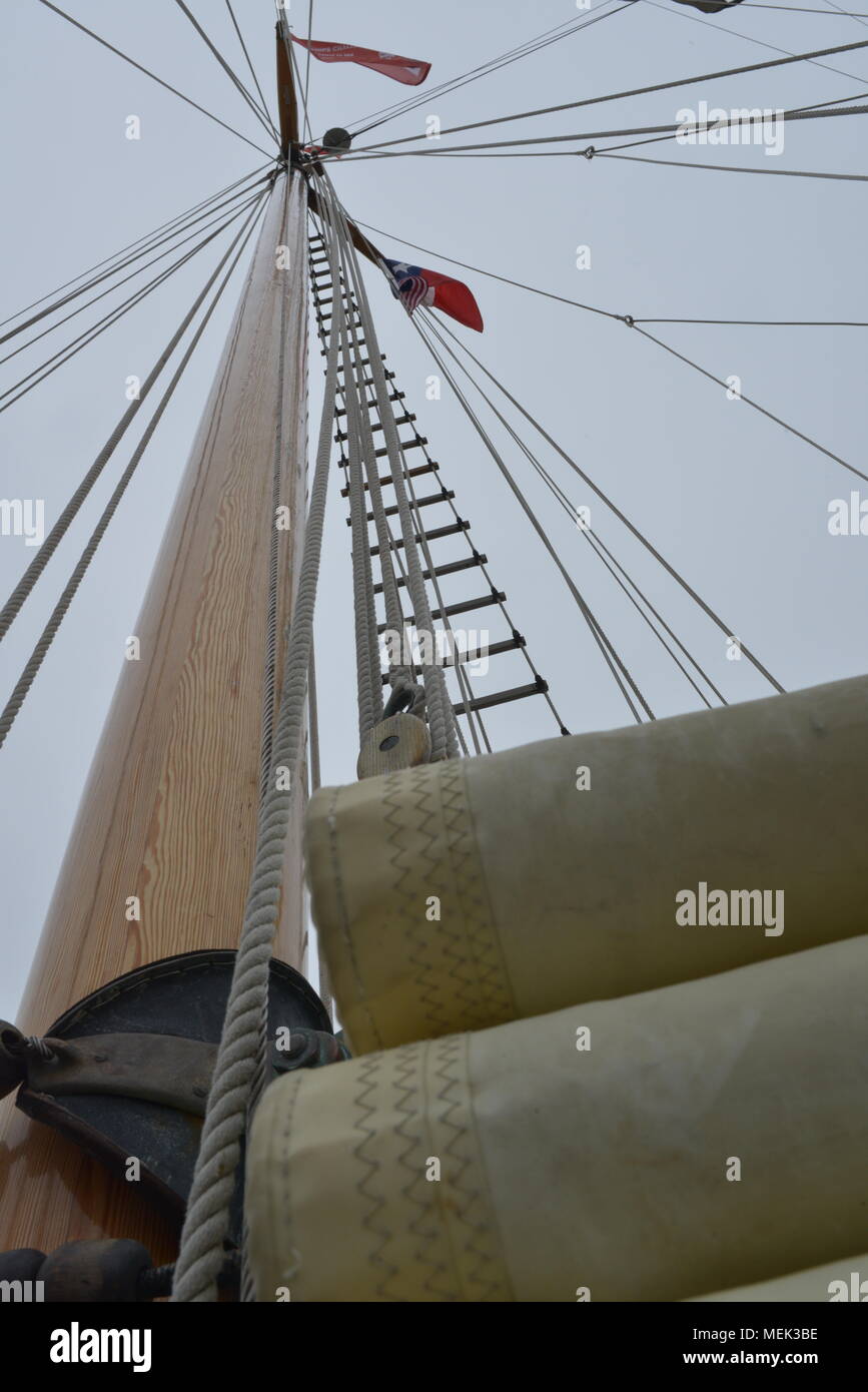 Tall Ships - 18th and 19th century Stock Photo - Alamy