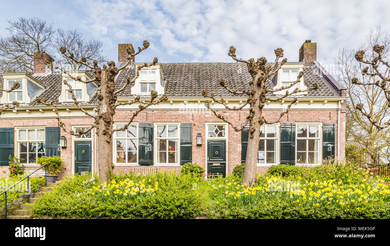 Small dutch houses hi-res stock photography and images - Alamy