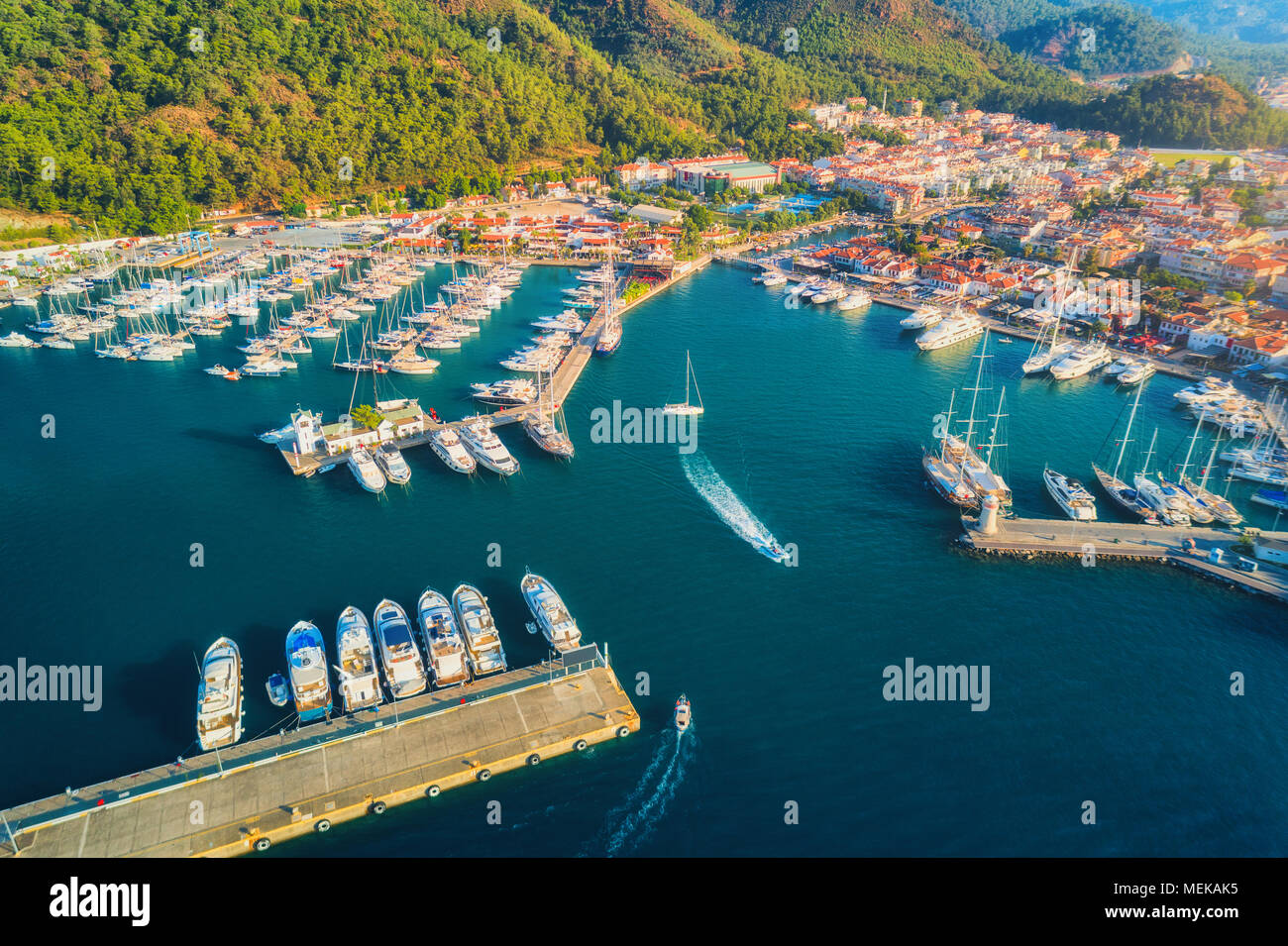 Aerial view of tropical harbor hi-res stock photography and images - Alamy