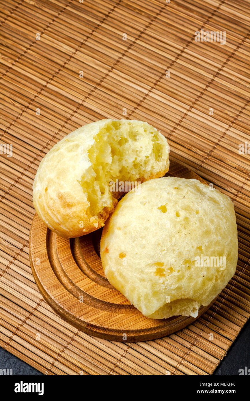 Pao de queijo brazil hi-res stock photography and images - Alamy