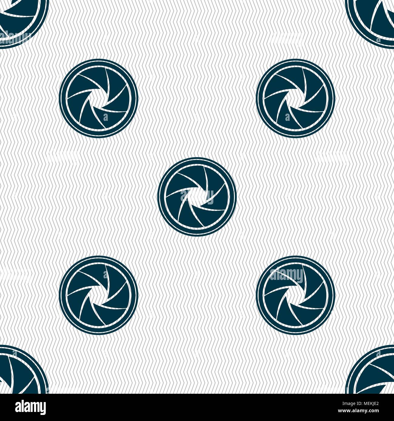 diaphragm icon. Aperture sign. Seamless abstract background with ...