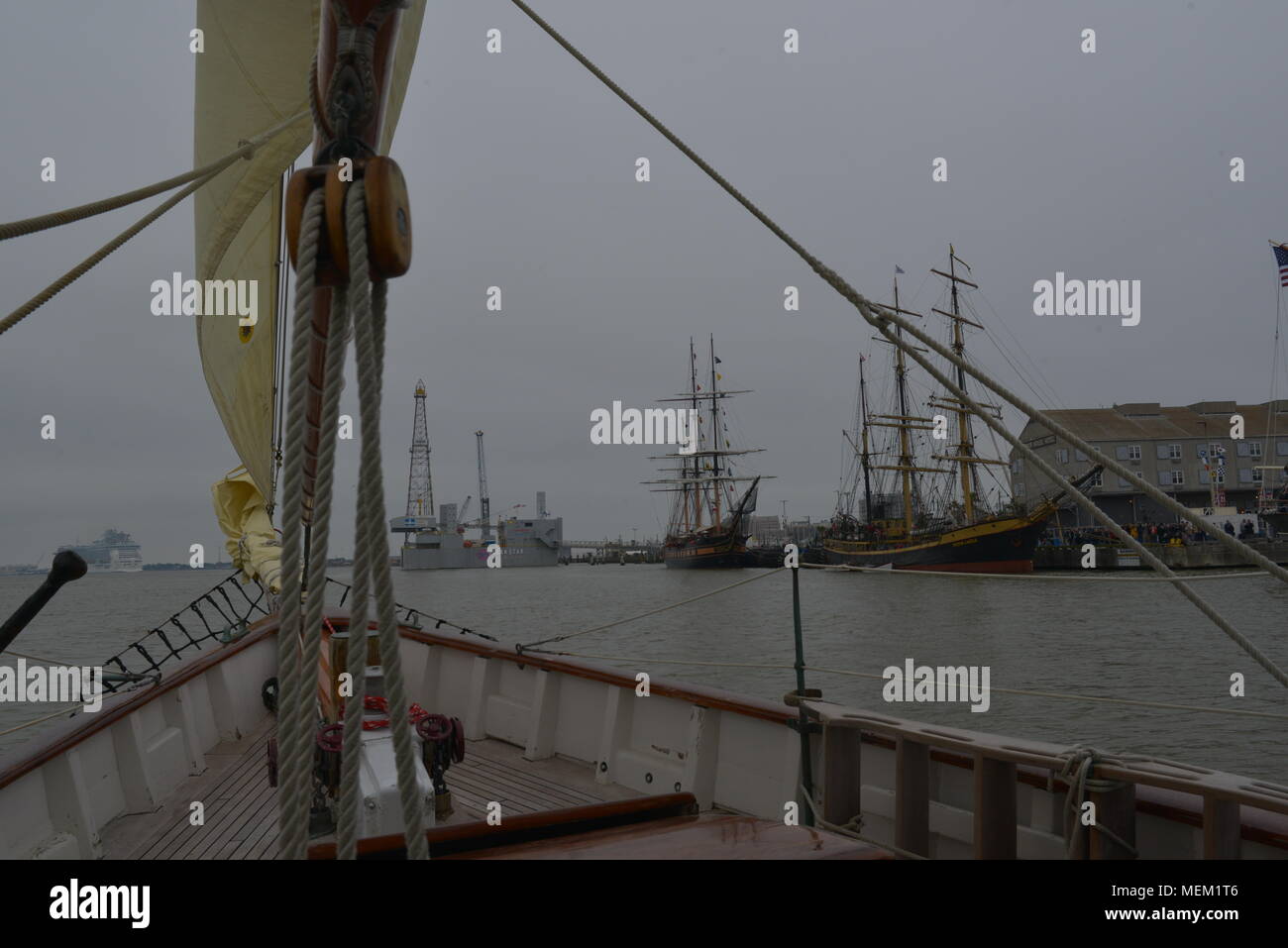 Tall Ships - 18th and 19th century Stock Photo - Alamy