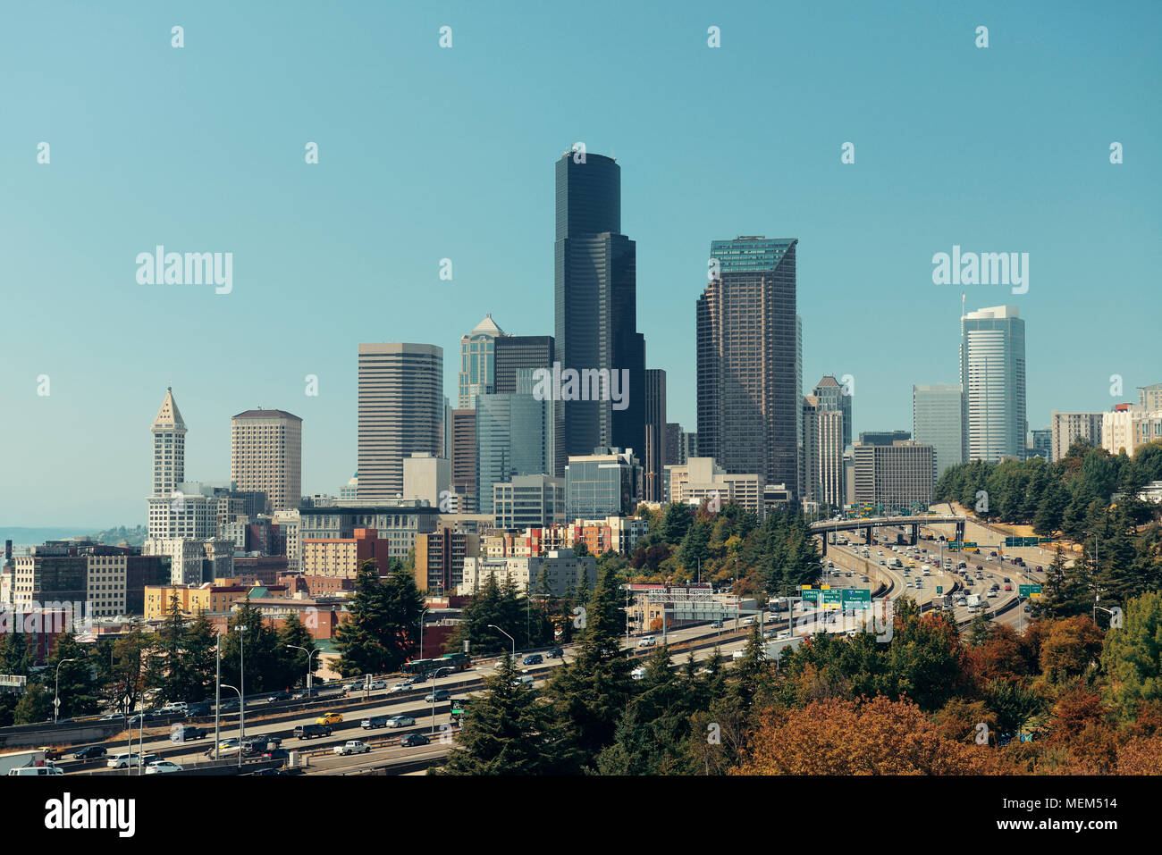 Highway and traffic with Seattle downtown architecture Stock Photo - Alamy