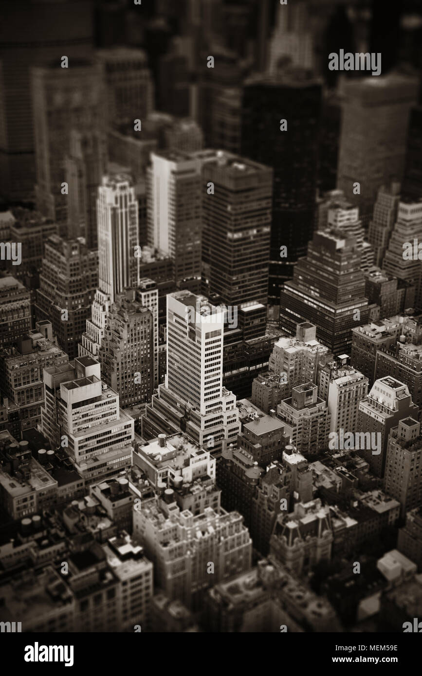 Tilt view landmark office buildings hi-res stock photography and images ...