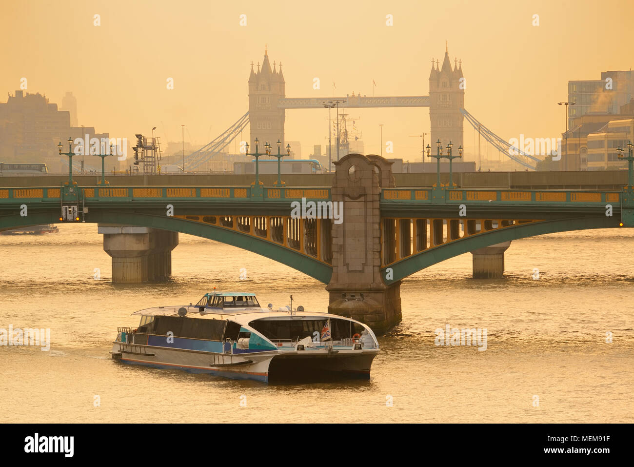 London silhouette with bridges over Thames River Stock Photo - Alamy