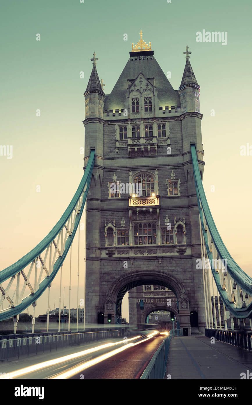 Tower Bridge and traffic in the morning in London Stock Photo - Alamy