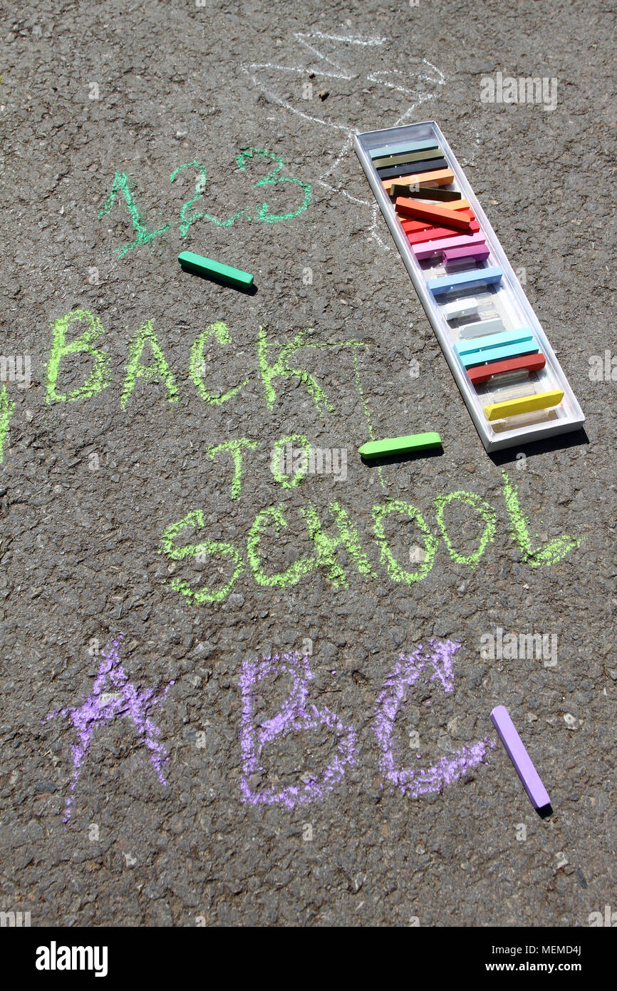 Back sigh hi-res stock photography and images - Alamy