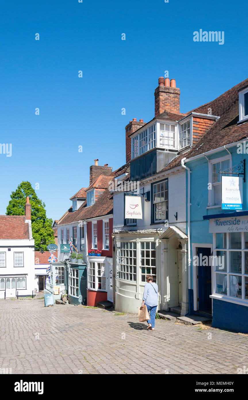 Lymington shops quay hill hi-res stock photography and images - Alamy
