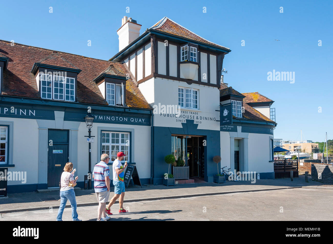 Ship inn lymington new forest hi-res stock photography and images - Alamy