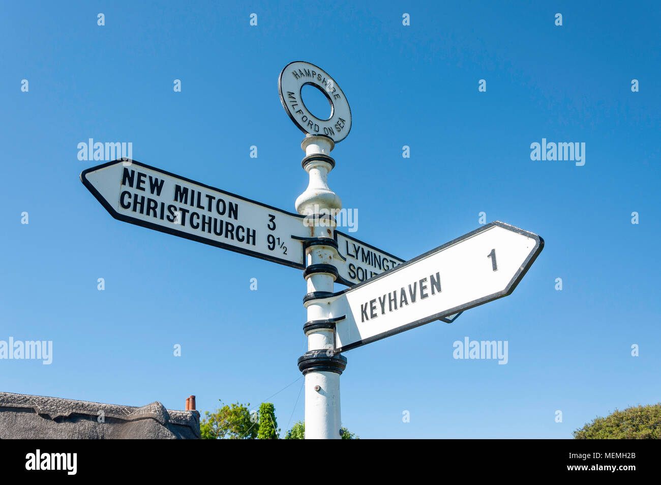 Fingerpost sign hi-res stock photography and images - Alamy