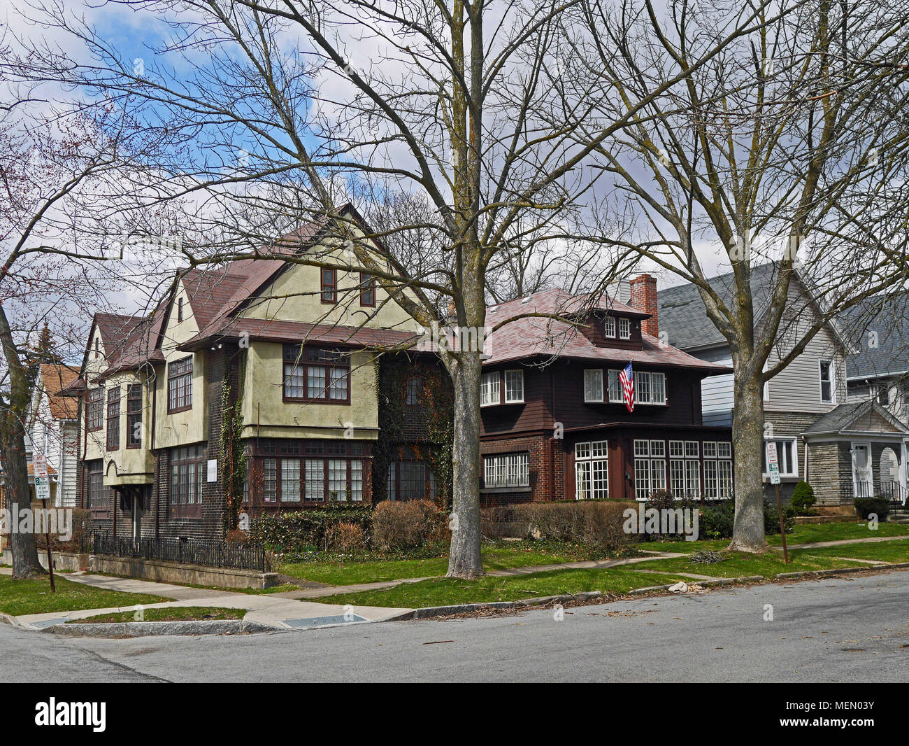 Middle class houses hi-res stock photography and images - Alamy