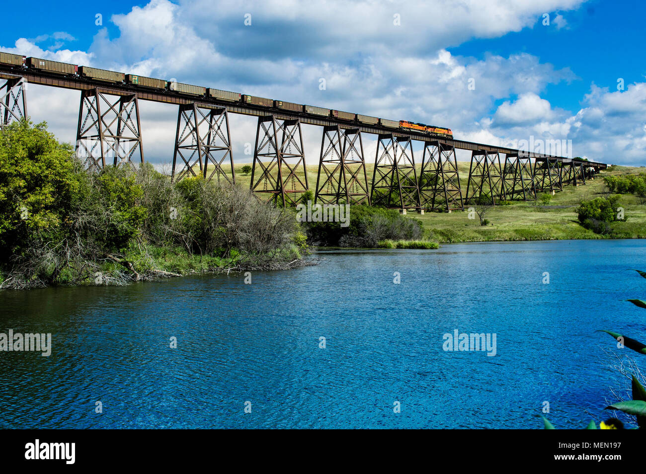 Hi line railroad bridge hi-res stock photography and images - Alamy