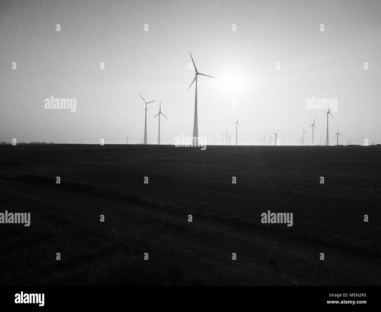 Fading out light hi-res stock photography and images - Alamy