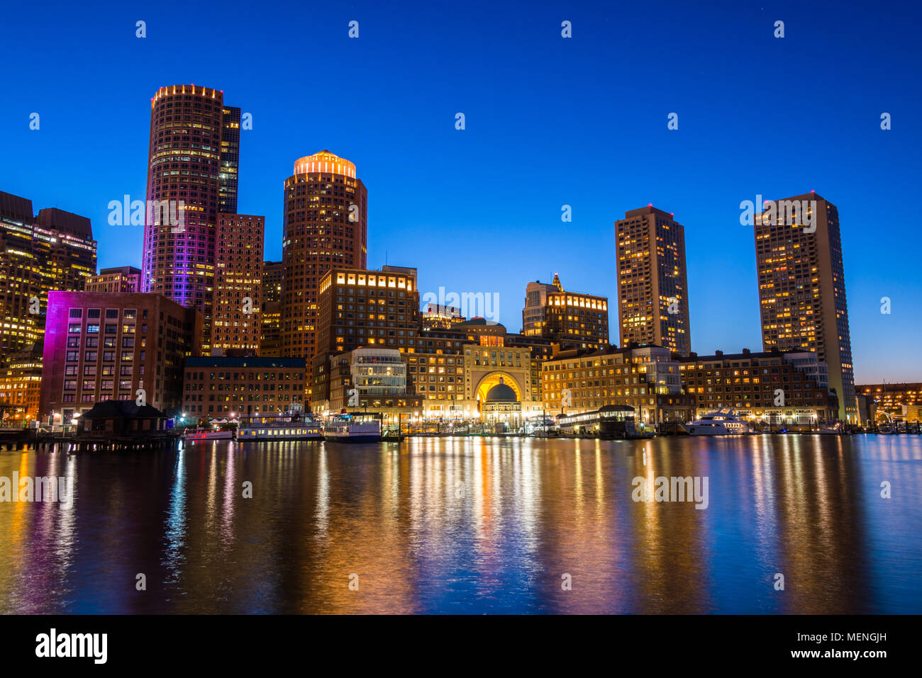 Boston nightscape hi-res stock photography and images - Alamy