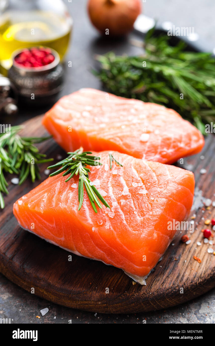 Salmon. Fresh salmon fish. Raw salmon fish fillet Stock Photo - Alamy
