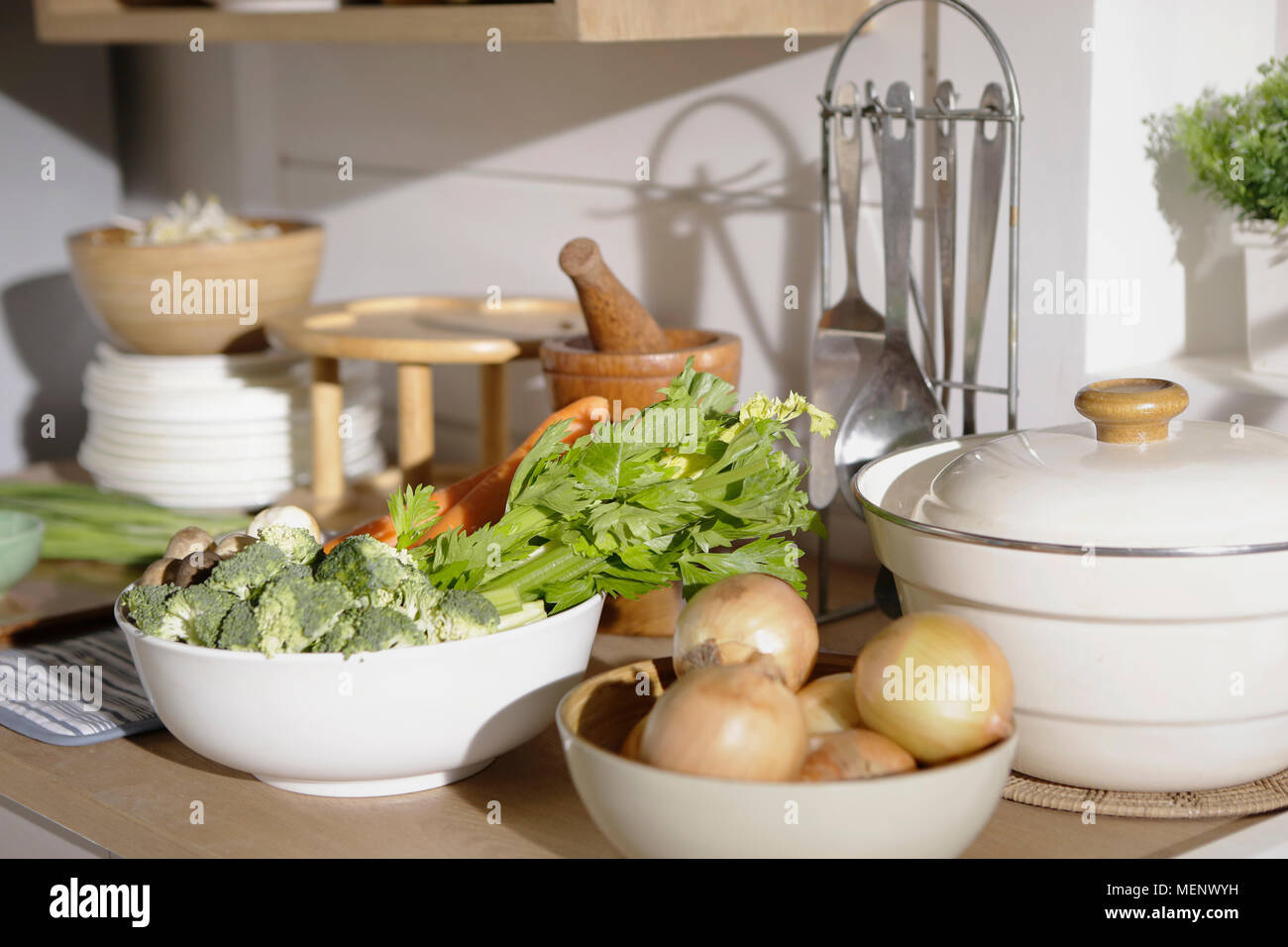 Chop broccoli celery carrot hi-res stock photography and images - Alamy