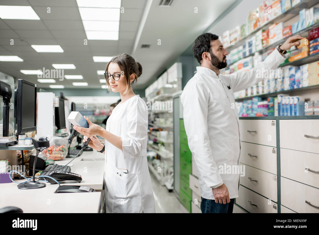 Pharmacy team hi-res stock photography and images - Alamy