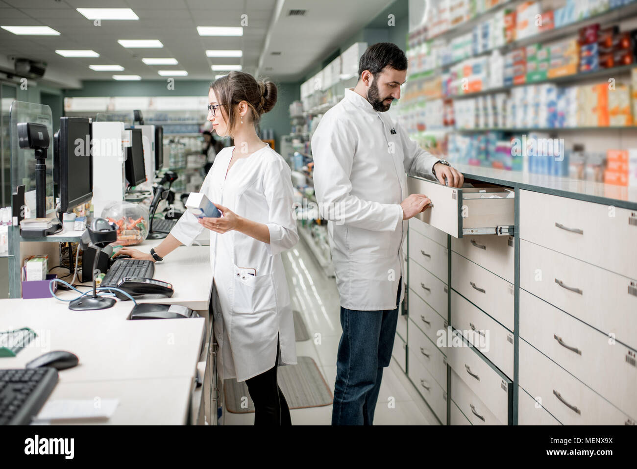 Pharmacy team hi-res stock photography and images - Alamy